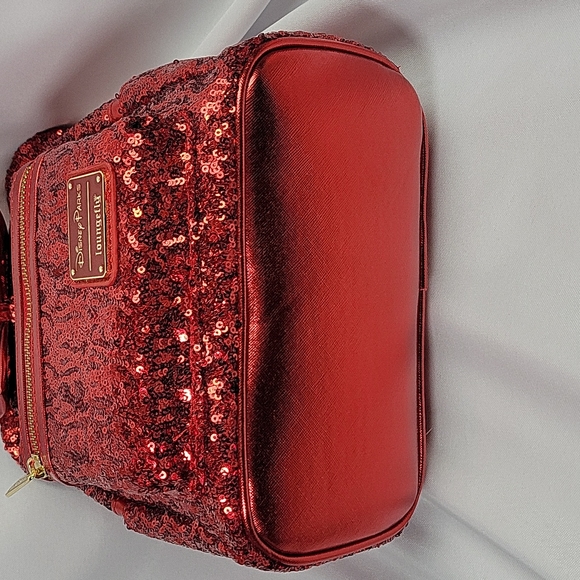 Loungefly | Bags | Nwt Loungefly Disney Park Minnie Mouse Red Sequin ...